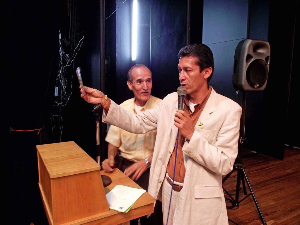 Víctor Suárez Regresa A La Emisora Cultural Luis Carlos Galán Sarmiento ...